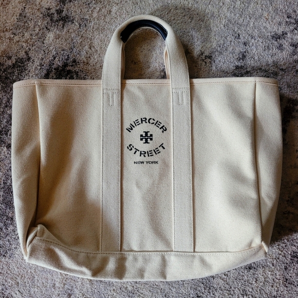 Tory Burch | Bags | Tory Burch Canvas Tote Bad | Poshmark